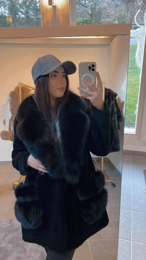 Shop our Jacket Collection: Unmatched Elegance and Warmth – Zilaya